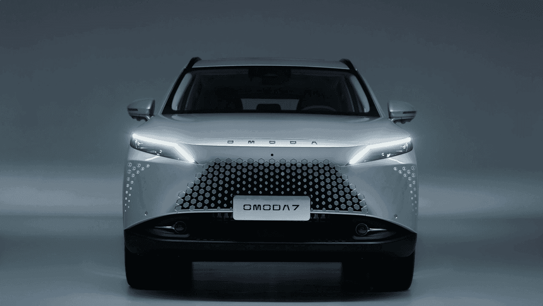 Omoda Menlyn | Innovative Technology Meets High-Tech Style